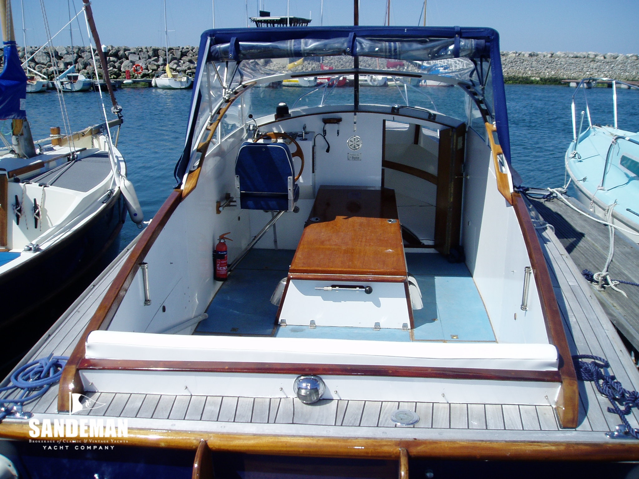 Fairey Huntress 23 ft fast launch 1966 - Sandeman Yacht Company